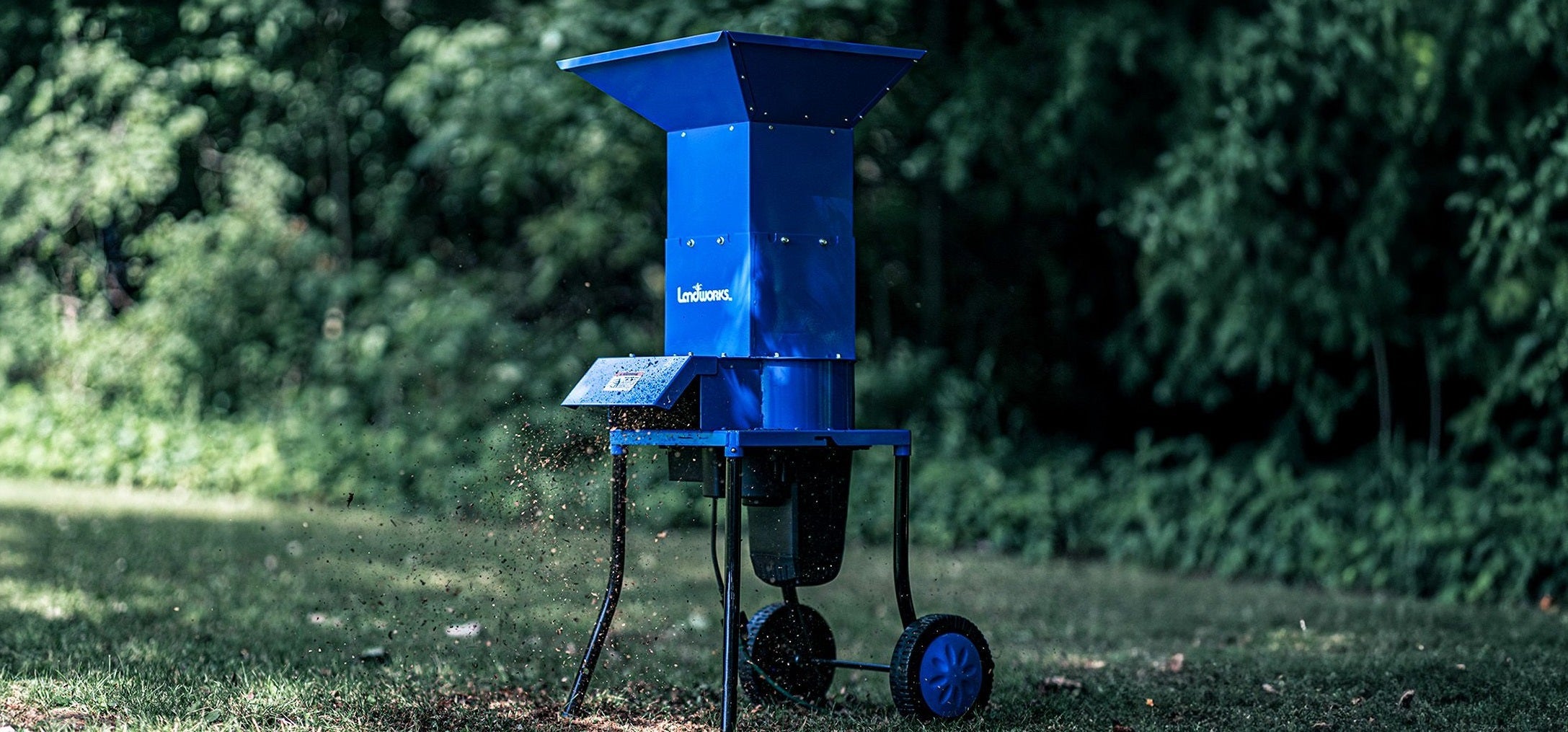 How to Tackle Yard Waste with a Leaf Shredder and Mulcher | Great Circle US